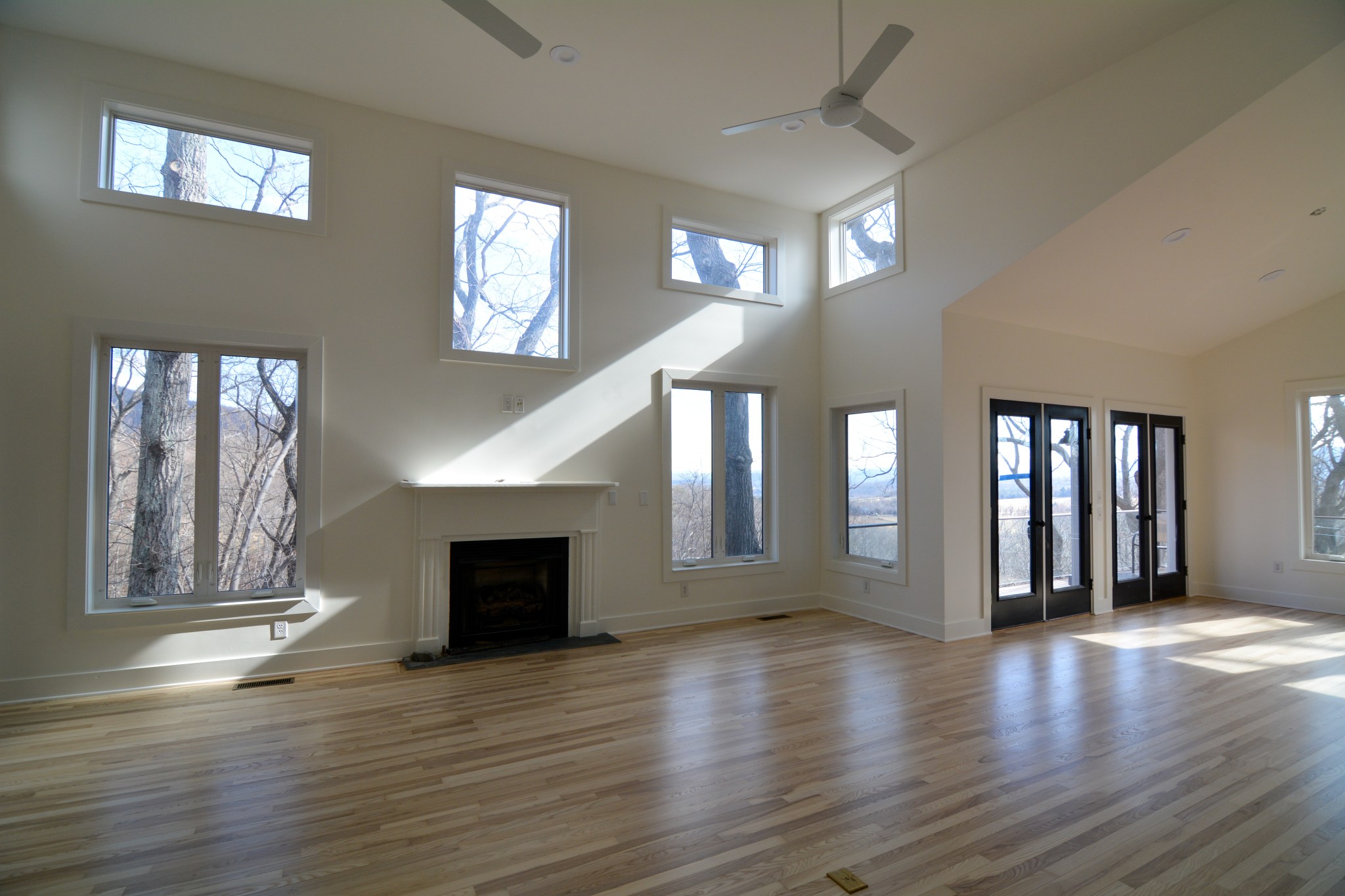 Simply White by Benjamin Moore: color review – Lauren Goes Rental